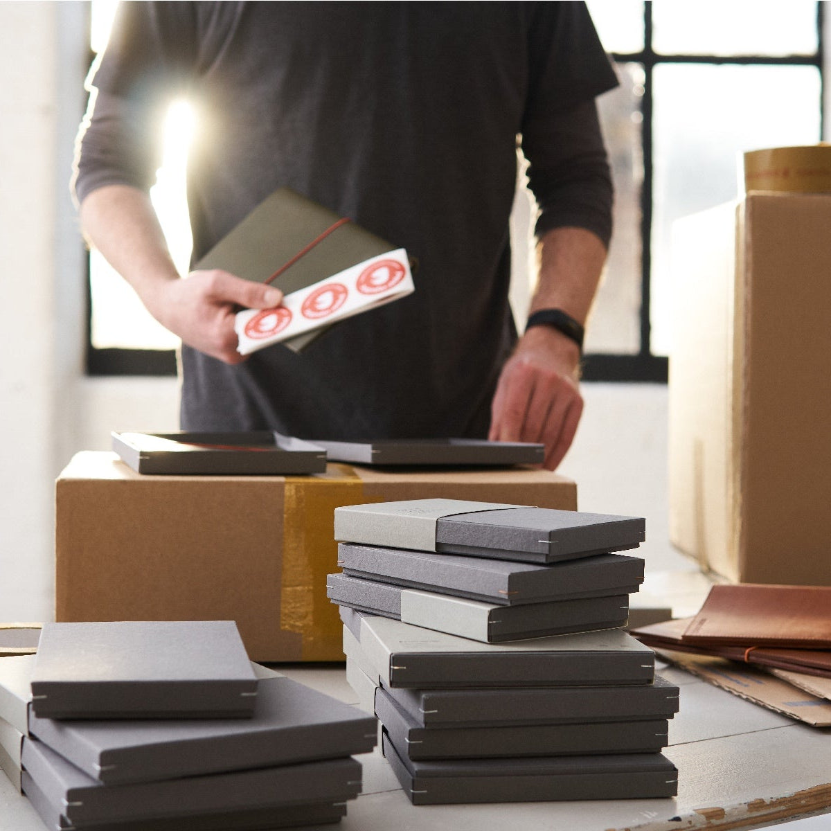 Sustainable Leather Journal Packaging: Eco-Friendly and Custom Options ...